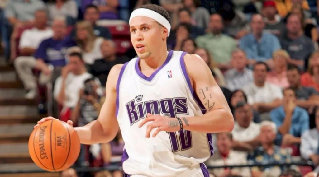 Mike Bibby Wife, Age, Height, Weight, Net Worth, Career, And Full Bio
